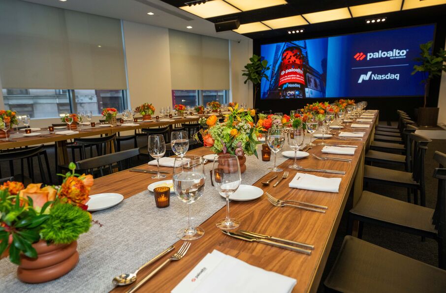Nasdaq MarketSite - Reviews. Quote. Booking. | eventplanner.net