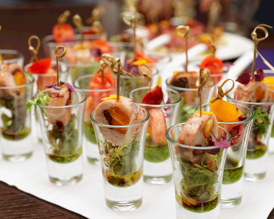 TIP How To Choose A Party Caterer 